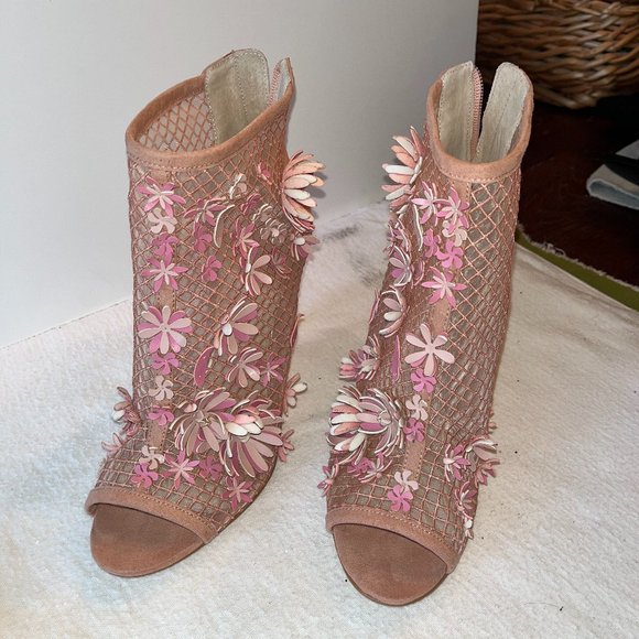 Jessica Simpson | Shoes | Jessica Simpson Pink Flowers Heels | Poshmark